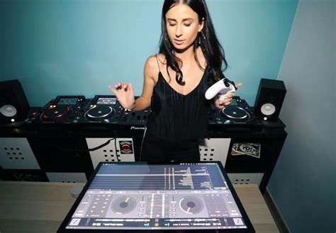 Microsofts Big Push With Windows Over The Last Months Has Been Making Productivity Less