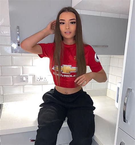 Uk Drip 💧 Simple Trendy Outfits Girls Tracksuit Cute Casual Outfits