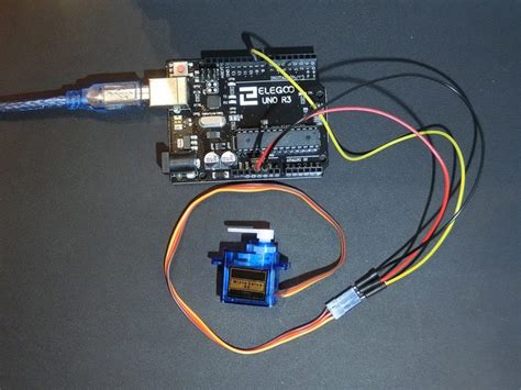 Arduino 入門 Lesson 09 【サーボモーター編】 おもろ家 Arduino 入門 Lesson 09 【サーボモーター編】 おもろ家