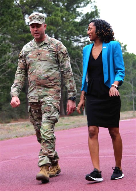 Dvids News Secretary Jocelyn Mallette Visits Fort Bragg For Key Discussions