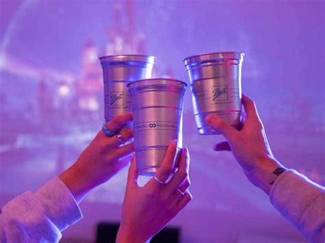 Borrow Cup Bunzl Plc Support Pioneering Returnable Cup Initiative