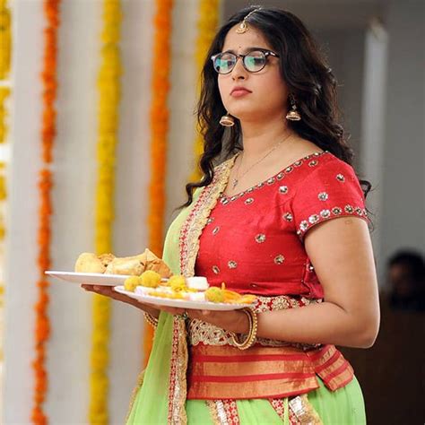Anushka Shetty As Cute Obese Girl In ‘size Zero Movie Stills