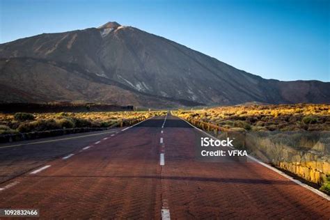 도 Tf21로 끄 드 가르시아 Teide 국립 공원 인근 화산 산 엘 테이로 이어지는 테네리페 카나리아 제도 스페인 0명에 대한 스톡 사진 및 기타 이미지 Istock