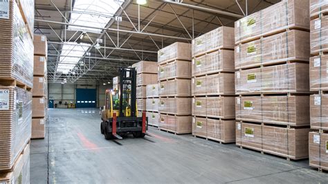 Norbord automatise l étiquetage de 700 palettes par jour Batichronique
