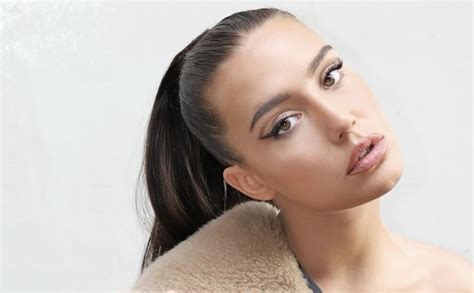 Lol Qui Rit Sort Adèle Exarchopoulos Dévoile Ses Complexes