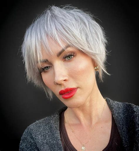 34 Chic Face Framing Bangs That Accentuate Your Aura