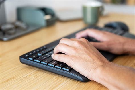 Trust Trezo Comfort Wireless Keyboard And Mouse Set Overview