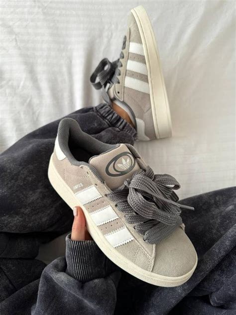 Кросівки жіночі Adidas Campus « Light Grey White — ціна 2700 грн у каталозі Кросівки Купити