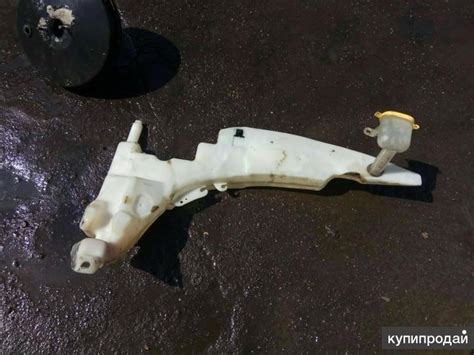 Где находится бачок омывателя форд фокус 3: Куда заливать незамерзающую ...