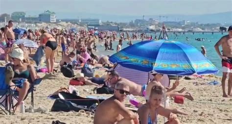 Пляжи курортов Краснодарского края забиты отдыхающими