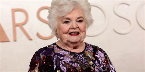 Оскар 2025 — Джун Сквібб у 95 років зявилася на червоній доріжці Nv