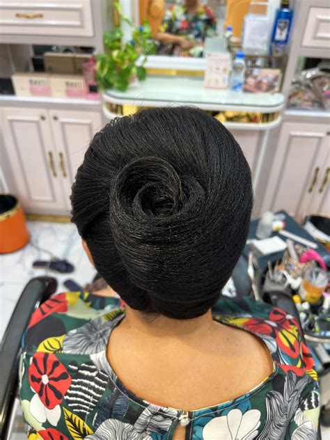 ម៉ូតសក ជេស្មីន ប៊ីយូធី សាឡន និង ស្ប៉ា Jasmine Salon And Spa