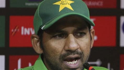 Pcb Chairman Wants Sarfaraz To Leave Test Captaincy Report Cricket