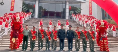 扬帆启程，逐梦军旅！钟村街7名新兵光荣入伍番禺区内容诜敦