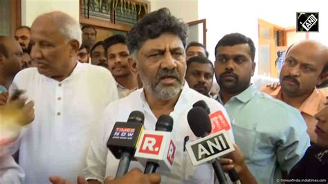 Former Dy Cm Of Karnataka Cm Laxman Savadi Joins Congress Dk