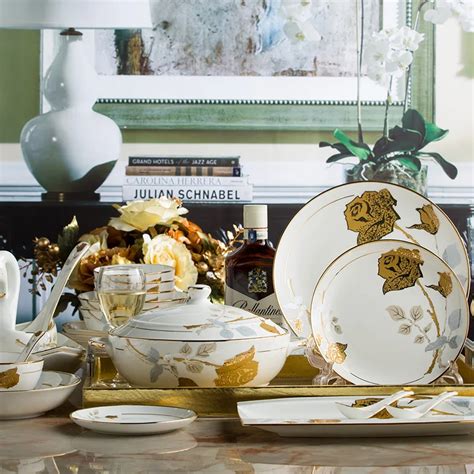 Jingdezhen Ceramic Dinnerware Sets Creative European Bone China