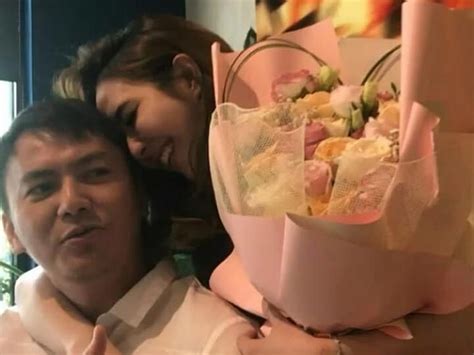 Potret Kemesraan Pasangan Wijin Dan Gisel Foto 1