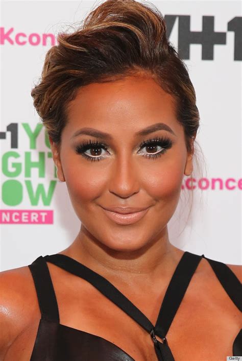 Celebs Show Us How To Wear Pink Lipstick In Winter Photos Huffpost