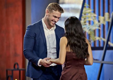 Love Is Blinds Shayne Pens Special Message To Natalie After Finale