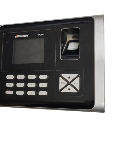 Vantage Fingerprint Based Attendance System User Capacity 1000 Model Name Number Va 700 At
