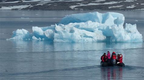 30 Russian Fishermen Rescued After Ice Floe Breaks Off To Sea