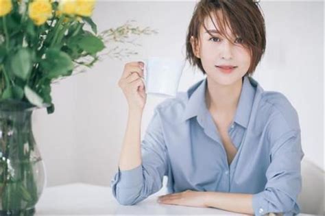 50歲王小丫嫁給了愛情 這6位央視女主播嫁的更好 每日頭條