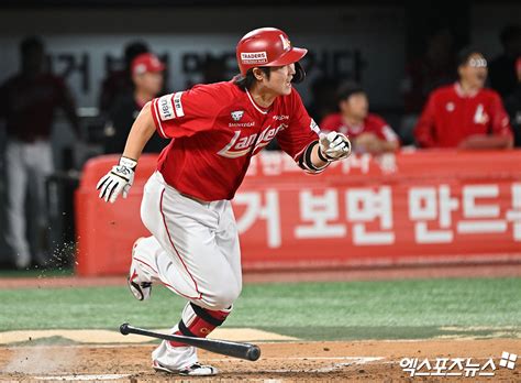 햄스트링 부상→2군서 첫 실전 Ssg 최정 복귀 초읽기이숭용 감독 2경기 더 뛰고 금요일 합류 인천 현장