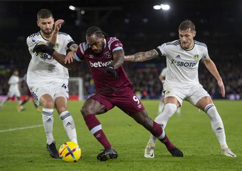 Everton Make Move To Sign Michail Antonio After Reported Wolves Loan