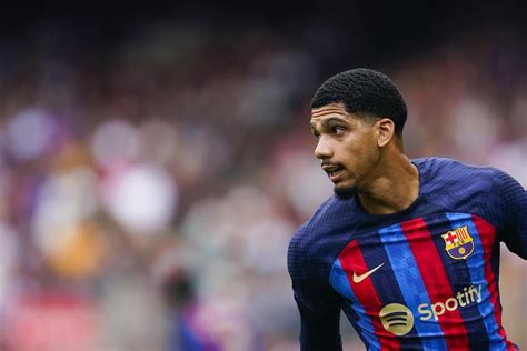 Calcio Mondiali 2022 Uruguay Senza Ronald Araujo Per I Primi Due Match