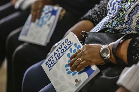 28 anos da Política Nacional da Pessoa Idosa avanços e retrocessos Longevida