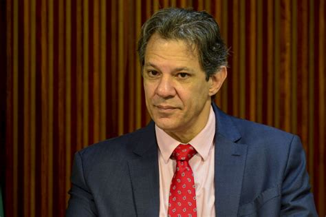 Governo fará projeto de lei para taxar fundos de investimentos de super