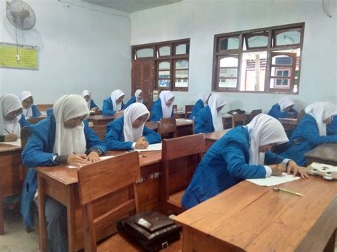 ANTUSIASME DAN KESERIUSAN SISWA SISWI MENGIKUTI SELEKSI OSN OLIMPIADE