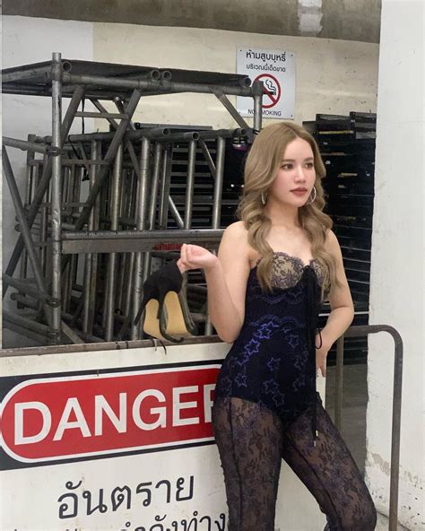 I Am P On Twitter แบบนี้มันต้องเสย ~😝