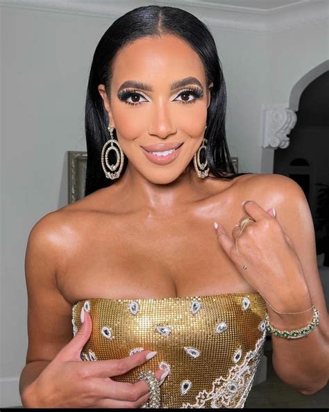 Julissa Bermudez R Julissa Bermudez