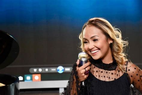 As melhores músicas da cantora gospel Bruna Karla