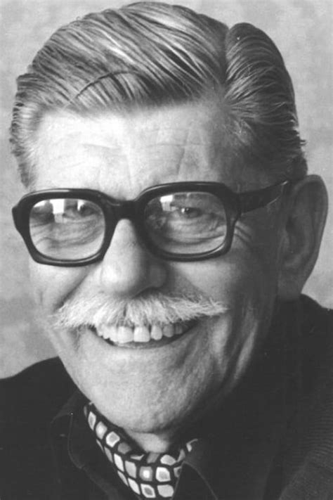 Deryck Guyler About Entertainmentie