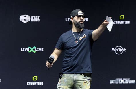 Youtuber Keemstar Responds To Trolls In Epic Style After Announcing