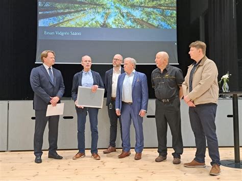 Einari Vidgrén Säätiö Palkitsi Metsäalan Osaajia Ponsse News