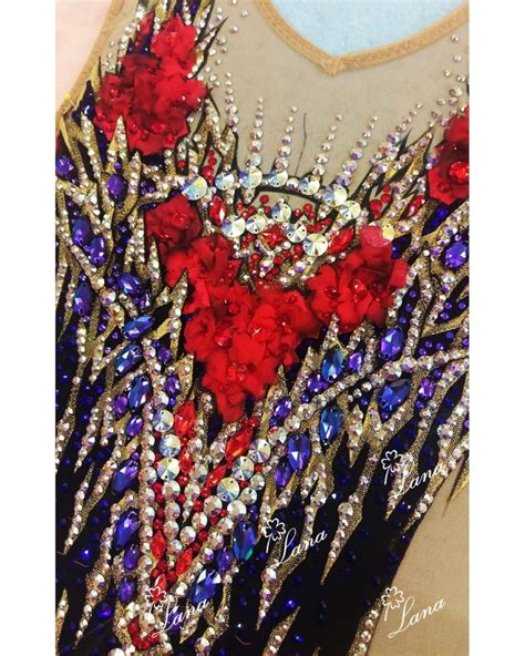 Фрагмент купальника для художественной гимнастики Кристины Телятниковой