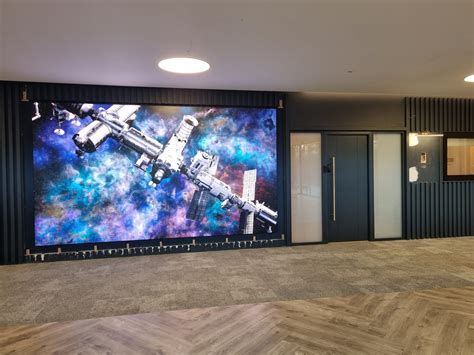 Privacy Glass Panels Stylish Showroom Solutions Smartglass Intl