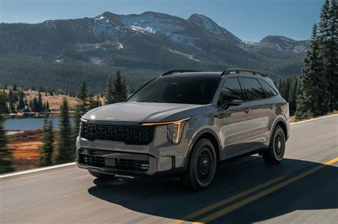 Midsize Suvs With The Best Gas Mileage In 2025