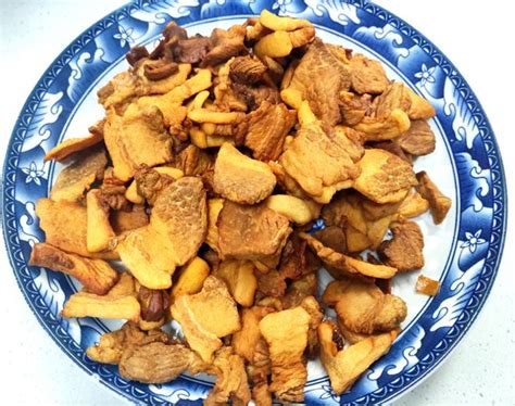 【猪油渣的做法步骤图，猪油渣怎么做好吃】丽萍zlp下厨房