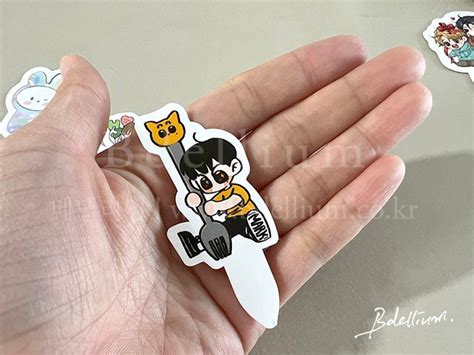 베델리엄 캐릭터픽 제작 연예인 캐릭터 로 만든 케이크픽 제작 맞춤픽 케이크토퍼 머핀픽 인물픽 제작 방수가능한 픽 제작 생일카페 준비 특전 제작 셀프 굿즈