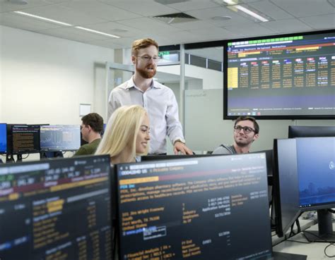 10 найкращих безкоштовних курсів Ms Excel 2025 [ЗАВАНТАЖИТИ БЕЗКОШТОВНО]