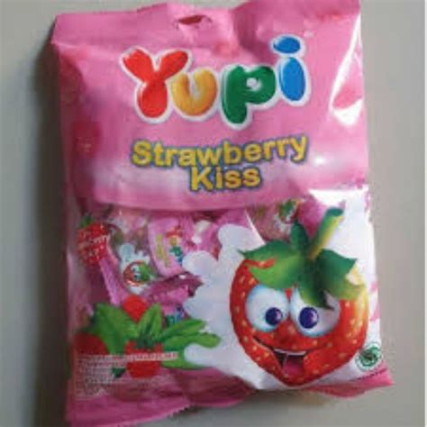 Jual Permen Yupi Strawberry Kiss 120gr Shopee Indonesia