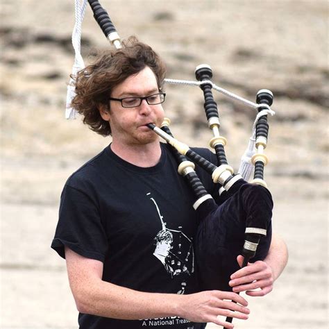 Ceol Beag By Lincoln Hilton [bagpipe Music Book] Modern Piping