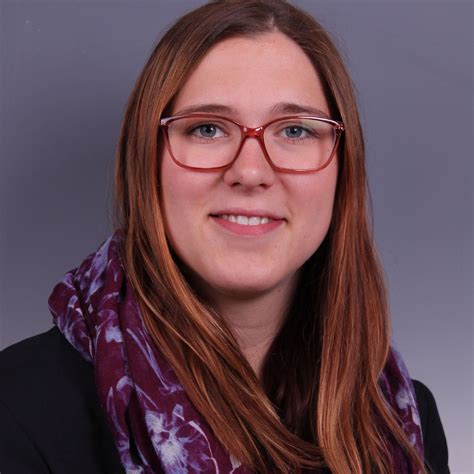 Sarah Herrmann Kaufmännische Angestellte Der Faktura Idr