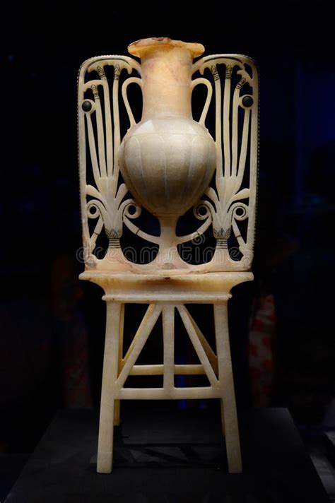 Exposi O De Tutankhamun Em Paris Imagem Editorial Imagem De Cairo