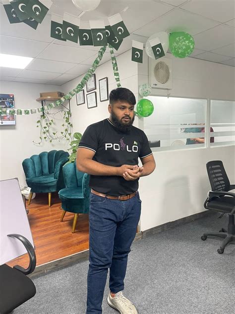 Signing Off For From 14th August Pakistan Zindabad Long Live
