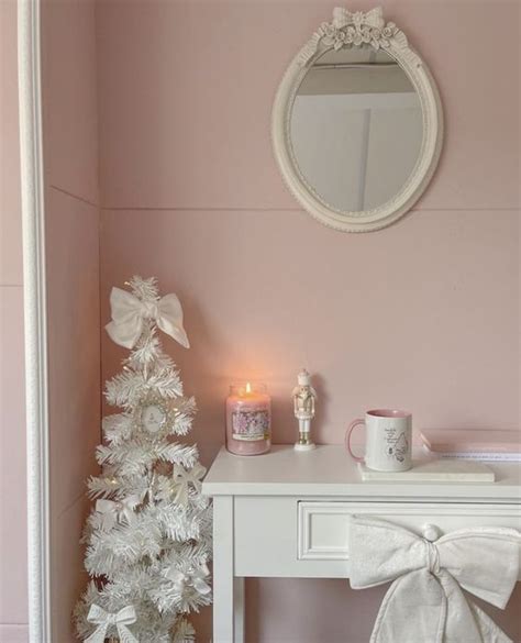 Pink Christmas Tree Decor Ideas
